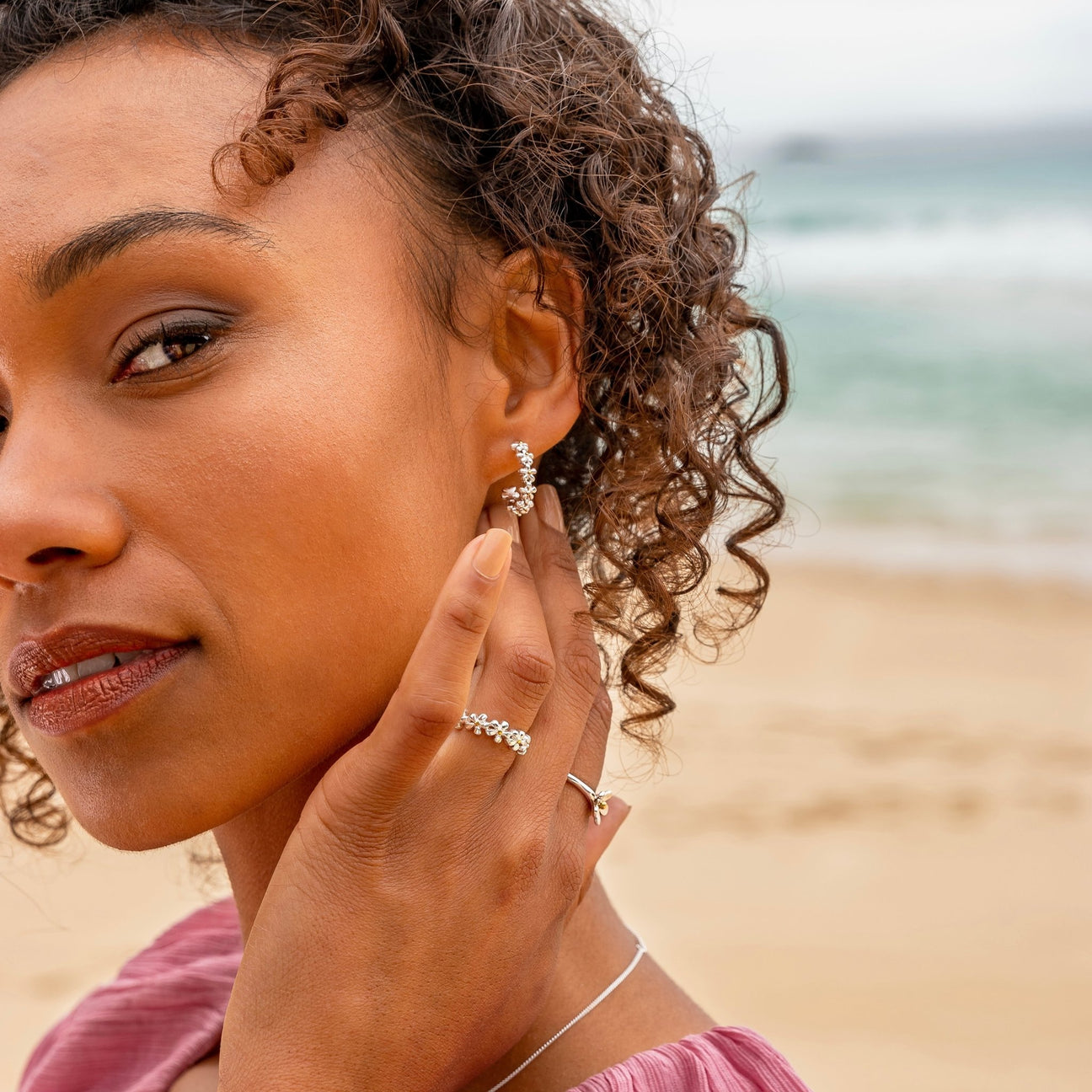 Daisy Chain Ring - Silver with Gold Vermeil Flower Centres